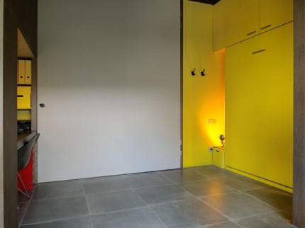 Lit rétractable dans un mur, un exemple ultra fonctionnel