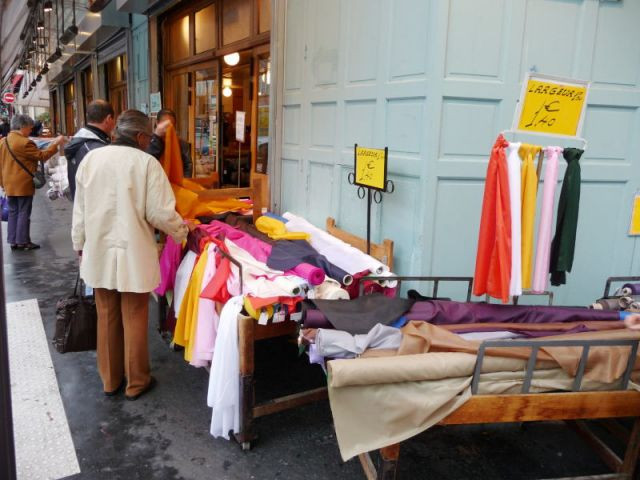 Marché Saint-Pierre : le temple du tissu à Paris