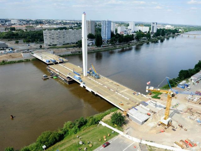 Le pont Eric-Tabarly : une rue de plus à Nantes