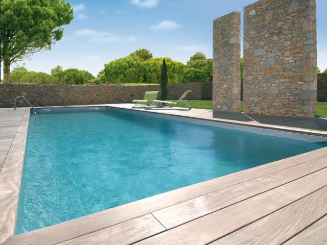 Une piscine enterrée en 5 jours - Maison à part